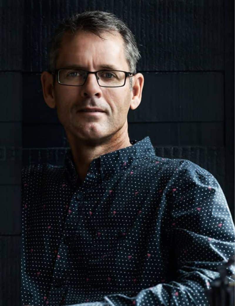 About Us - Sean Foster